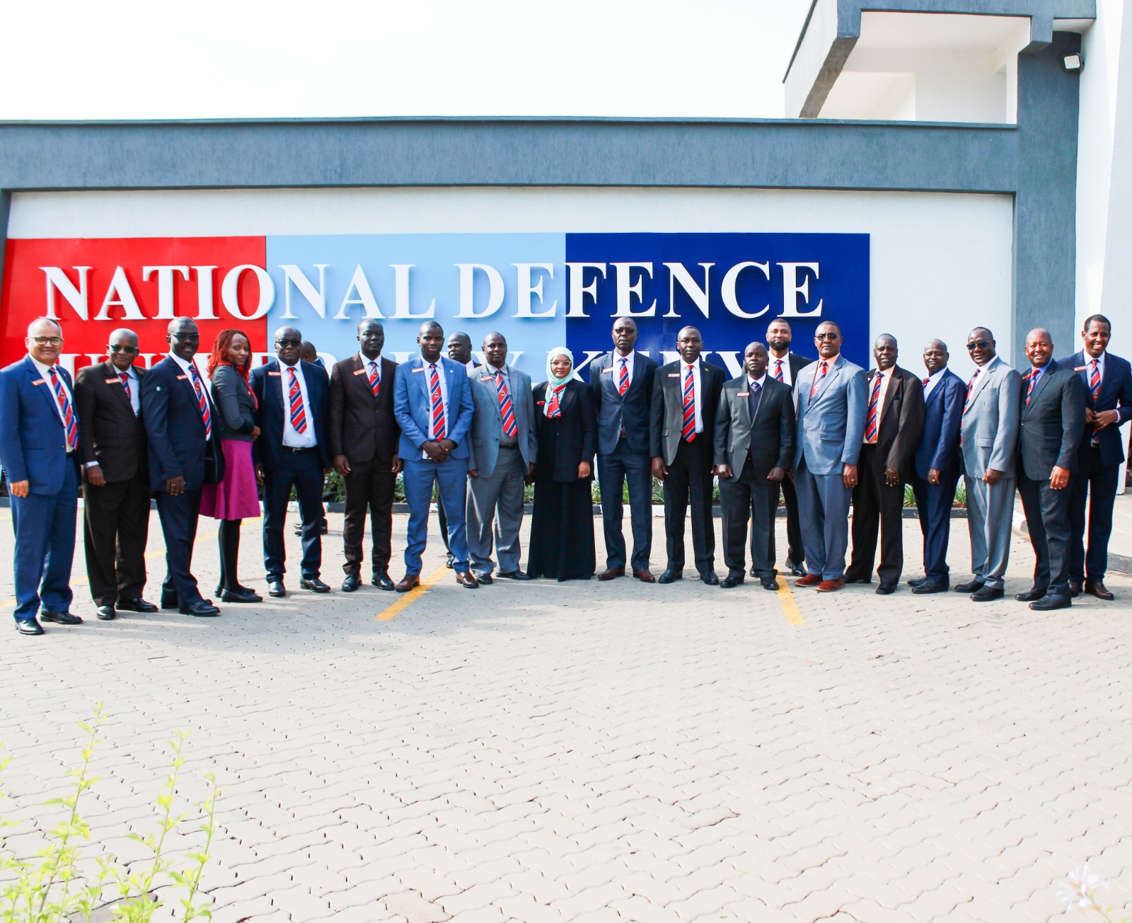 NATIONAL DEFENCE COLLEGE PARTICIPANTS VISIT NDU-K | National Defence ...